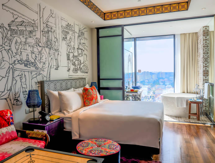 The best SG60 staycation packages to book this National Day - CNA Luxury