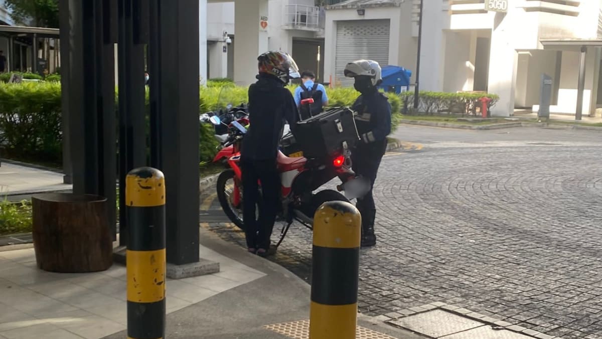 Man gets fine, driving ban for using motorcycle as private-hire vehicle ...