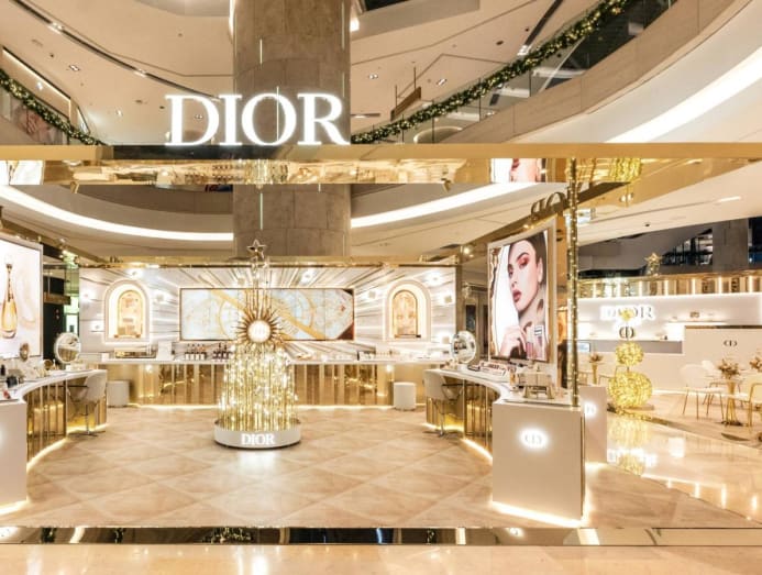 Dior rewrites a festive tradition with its signature star at Ion ...