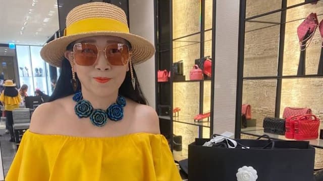 许纯美退圈10年，闺密松口她的近况 - vibes by 8world