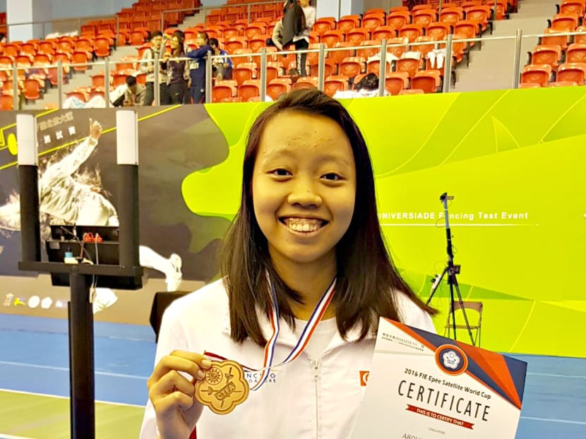 Fencer fights off flu, knee injury to bring home bronze - TODAY