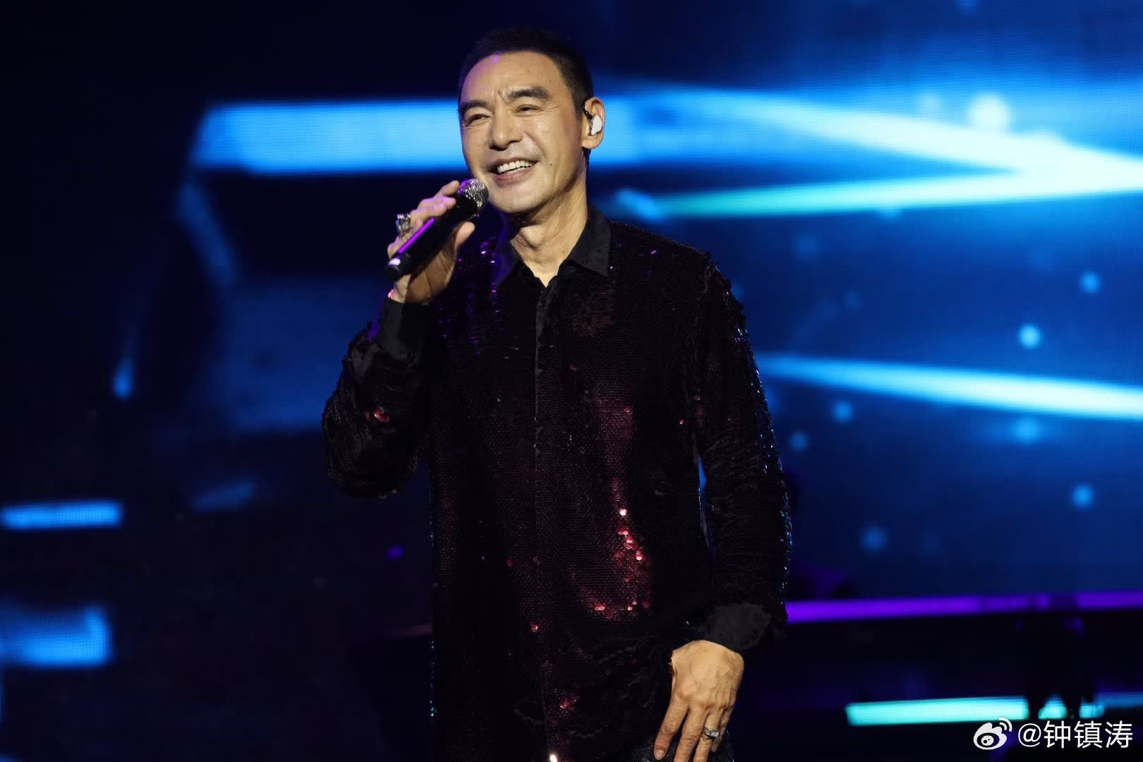 Kenny Bee Wins First Film Acting Award in 52-Year Career - 8days