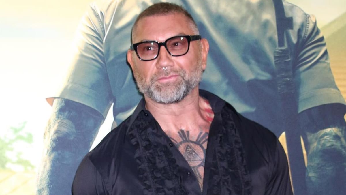 Dave Bautista Has "High Hopes" Starring in A Rom-Com: "Am I That Unattractive?" - 8days