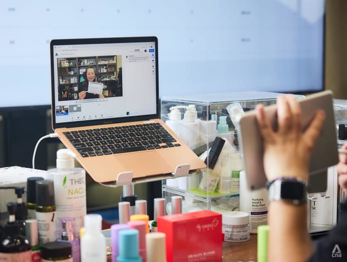 Who is the deaf livestreamer from Mdada: Meet Lily Goh - CNA Lifestyle