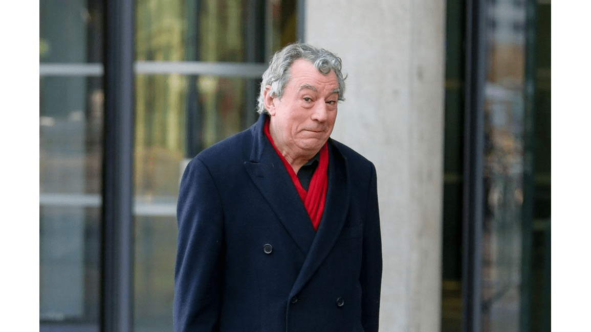 Terry Jones 'doesn't recognise' friends - 8days