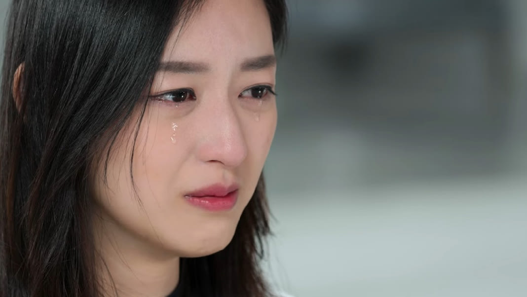 Wife Of HK Singer Alex Fong Reveals How She Was Brainwashed By A Korean ...