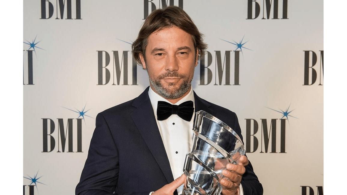 Jay Kay confirms he's married - 8days