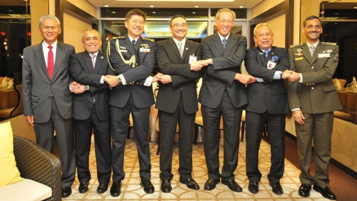 Singapore, Malaysia to strengthen bilateral defence relations - TODAY