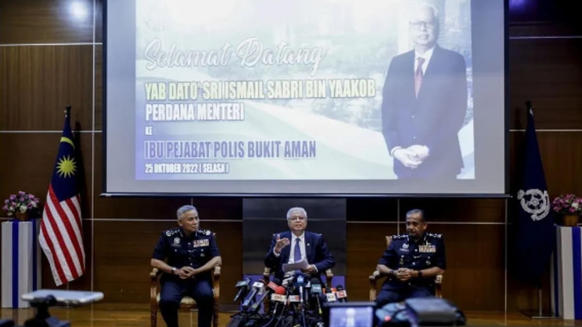 Hampir 70,000 pegawai sedia dikerah hadapi banjir, kata Ismail Sabri ...