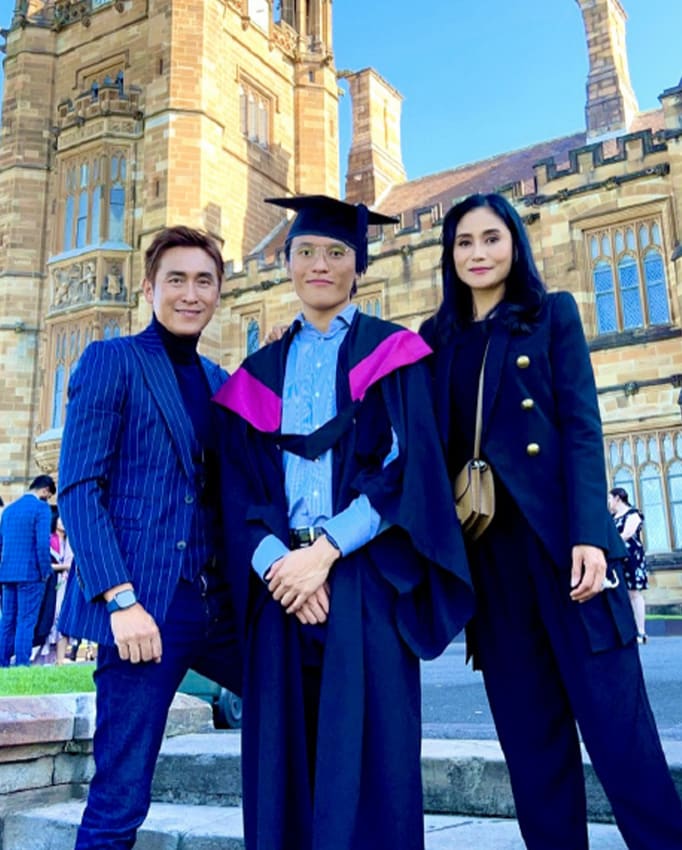 Joe Ma Shares How Gorgeous His Professor Wife Is With Old Pics On Their ...