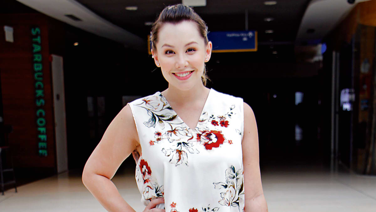 Revealed: Kelly Latimer Has A Thing For Cheesy Period Dramas And ...