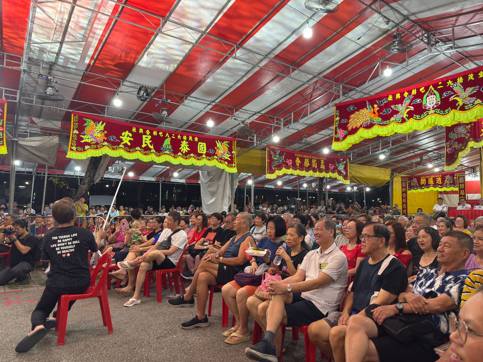 徐乃麟首登本地歌台 逾2000人捧场气氛感动他 - 8world