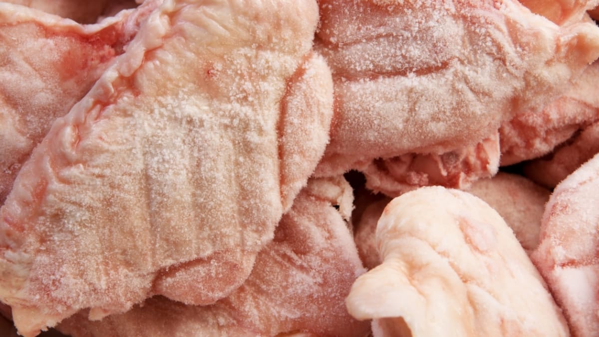 How does frozen chicken compare with fresh in the taste and nutrition ...
