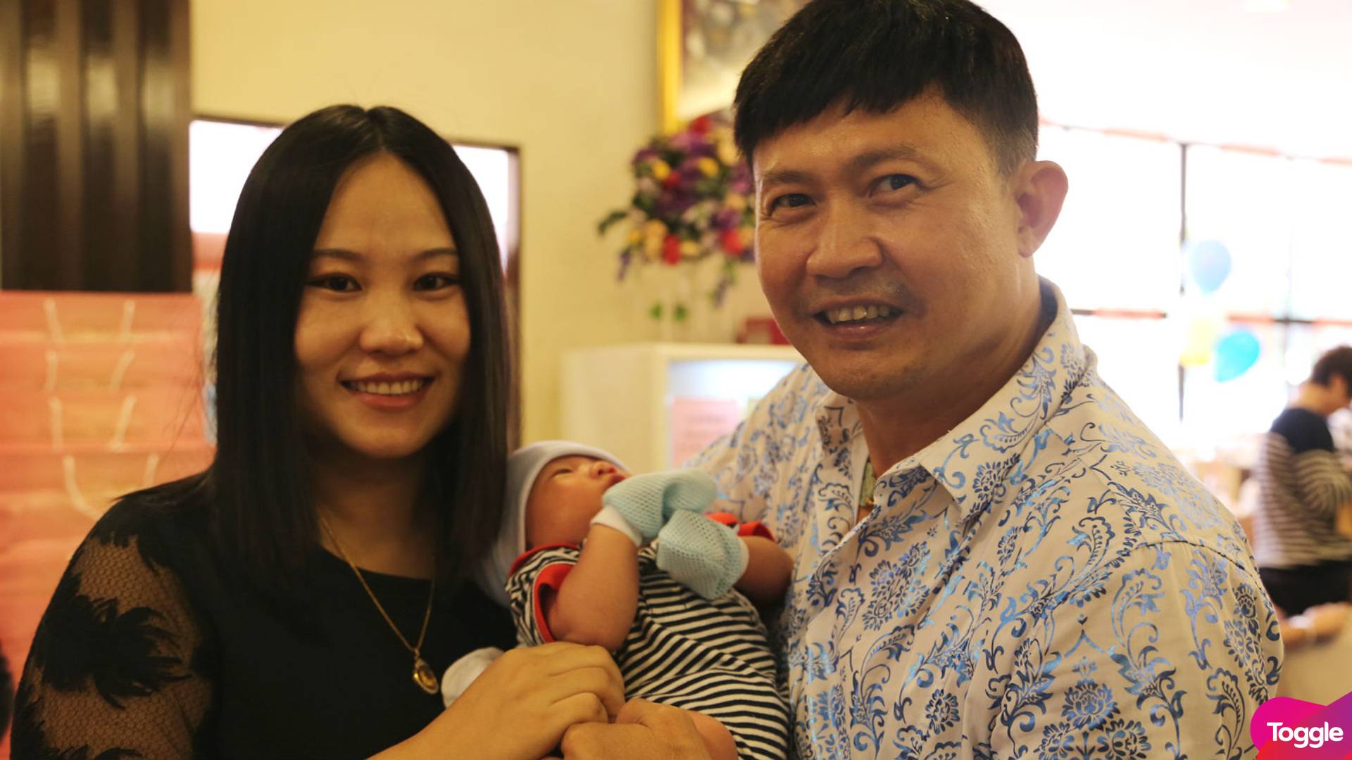 Chen Tian Wen celebrates his son’s first month - 8days