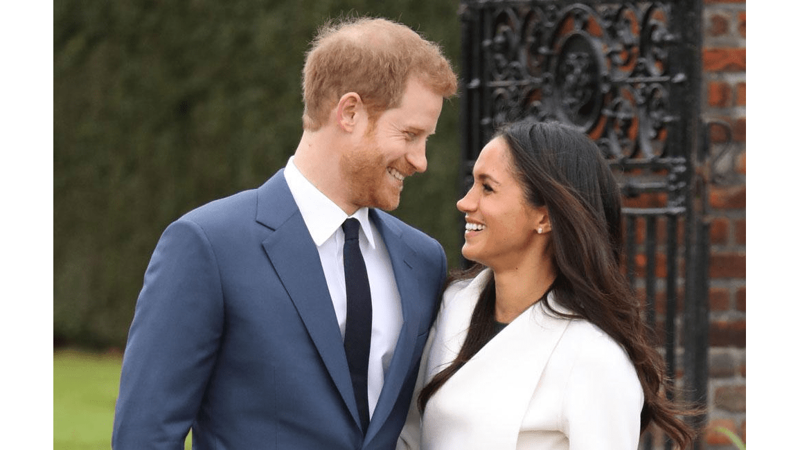 Prince Harry's 'cosy' proposal - 8days