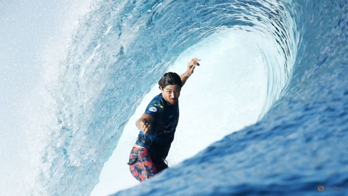 Surfing-Dora takes aerial route to Trestles triumph - CNA