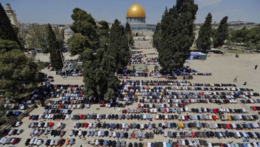 Hanya penduduk yang sudah divaksin boleh tunai solat Jumaat di Masjidil ...