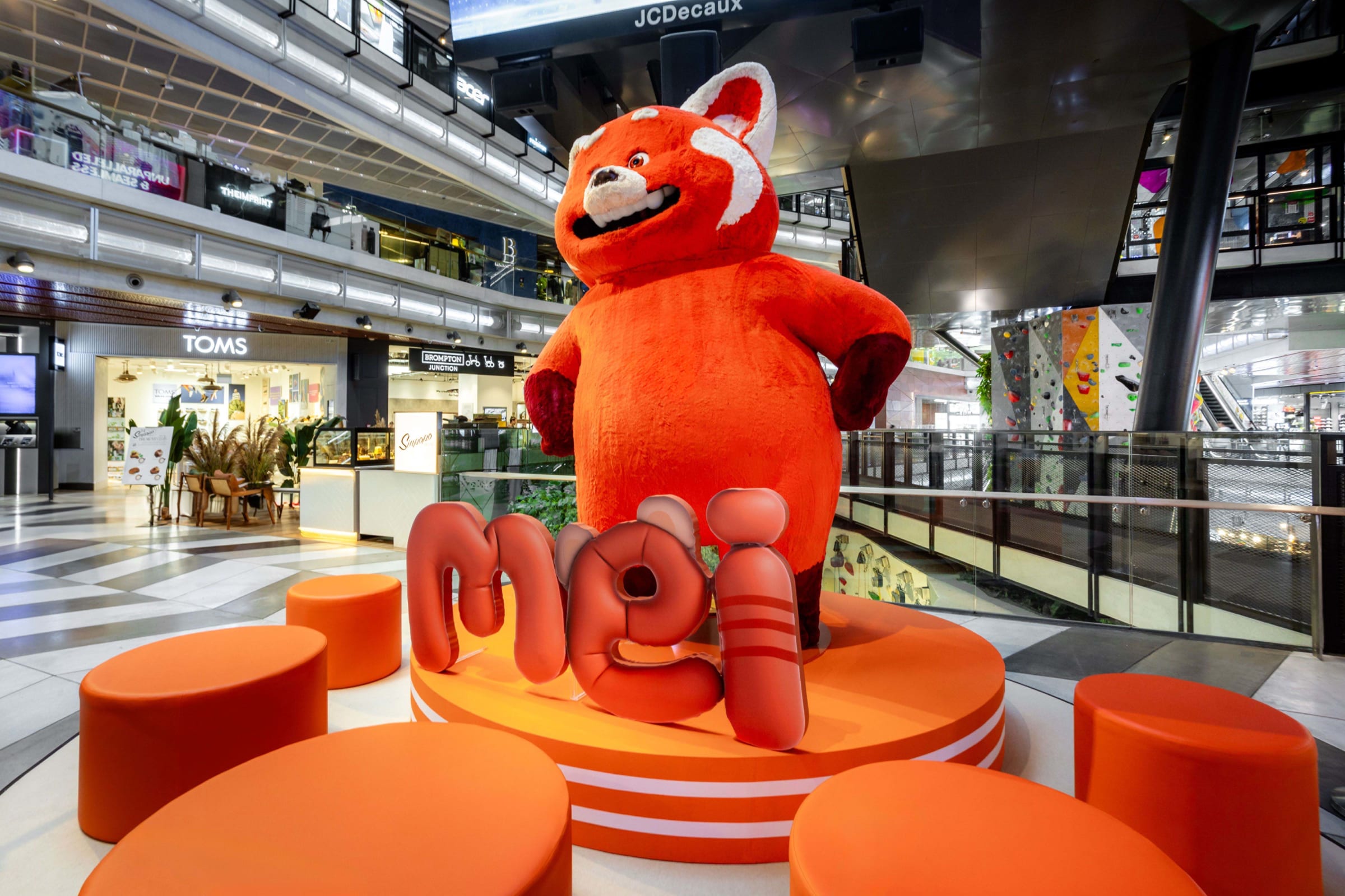 Poppin’ Surprise At Funan! Balloon Showers, Cinematic Event for Disney ...