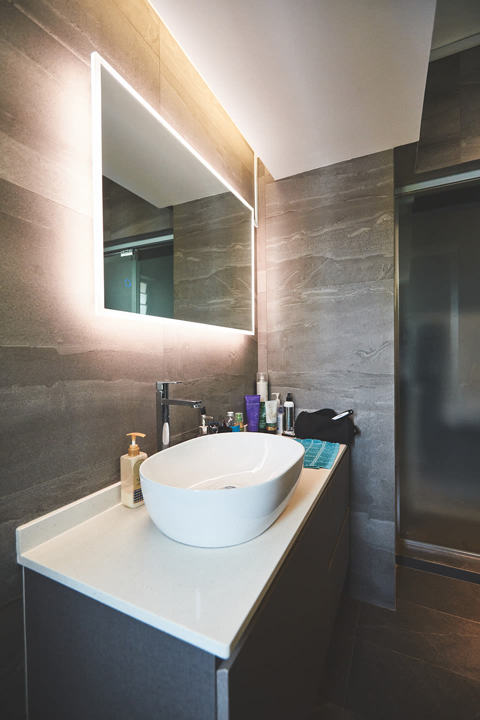 Actor Andrew Lua Bought His $265K Top-Floor AMK 3-Room Flat Without ...