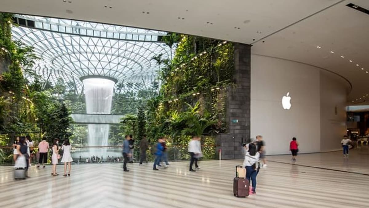 Apple buka gedung kedua S'pura di Jewel - BERITA Mediacorp