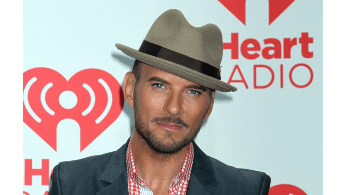 Matt Goss treated for PTSD after mother's death - 8days