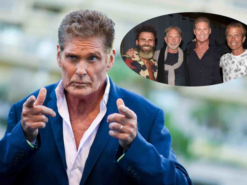 David Hasselhoff Reunites With Baywatch Co-Stars For Epic 70th Birthday ...