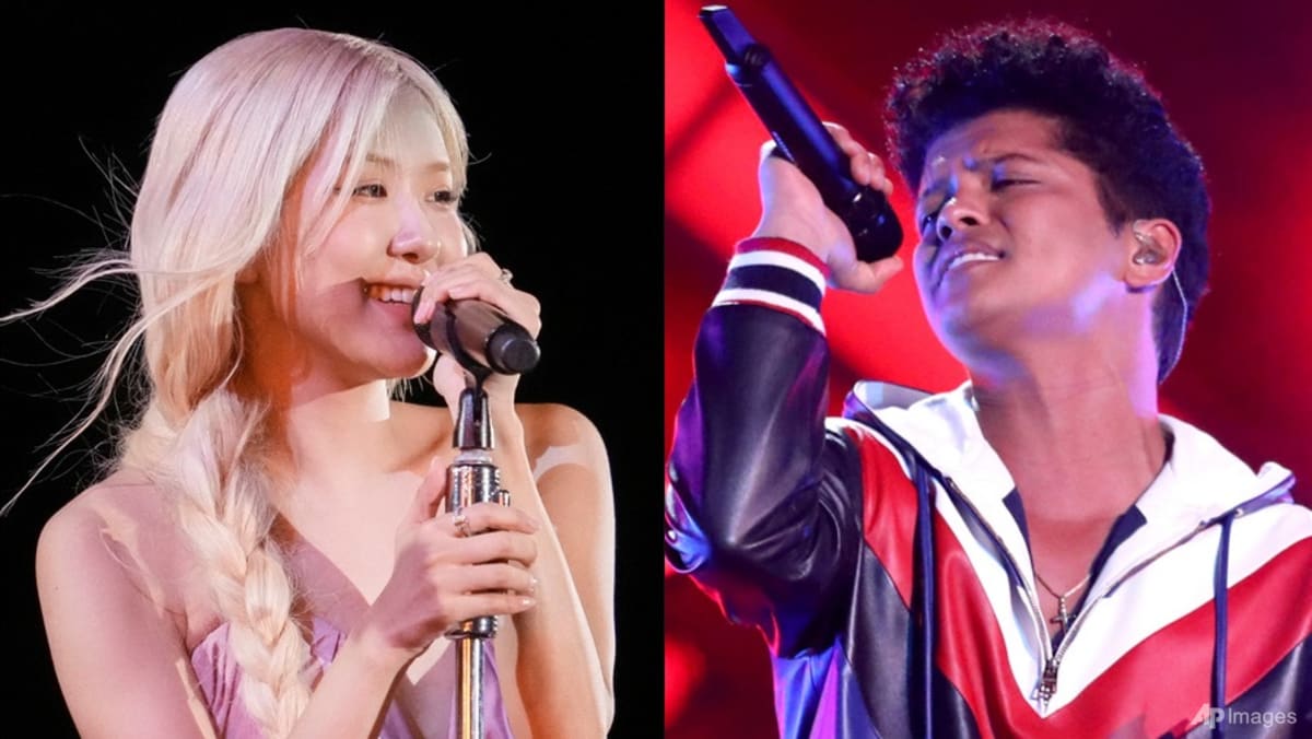 Apple Music names "Apt" by Rose and Bruno Mars the top global song of ...