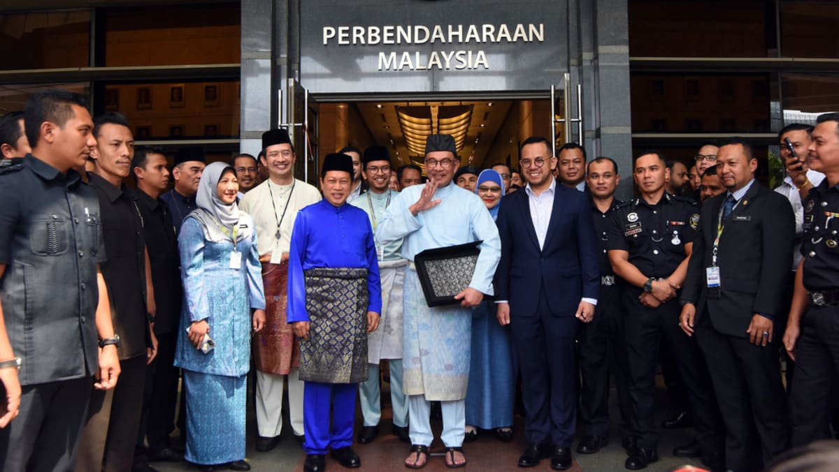 Snap Insight: With eye on state polls, Anwar’s budget focused on aid ...