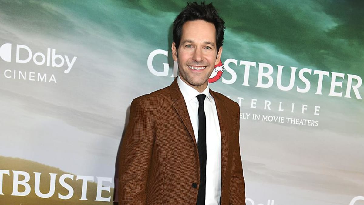 Paul Rudd Shares Secret To Staying Young And Fit - 8days