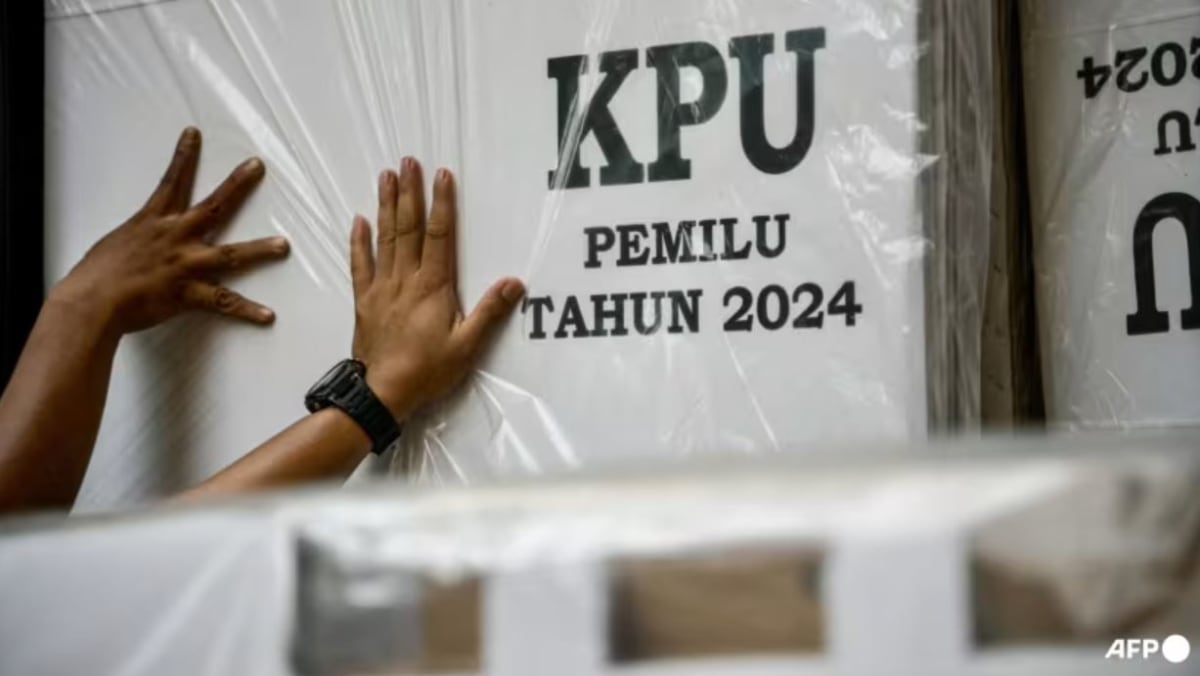 Menyekat penyebaran berita palsu kunci bagi pilihan raya demokratik di ...