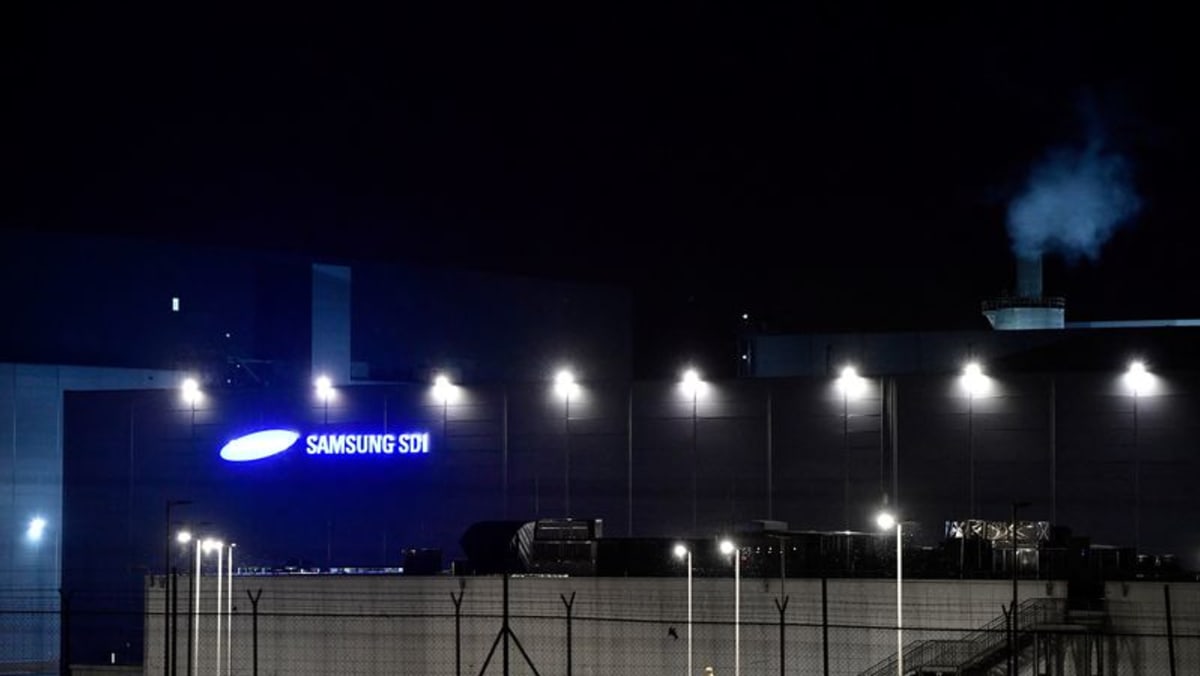 Samsung SDI CEO says EV demand to remain sluggish until H1 of 2026 - CNA