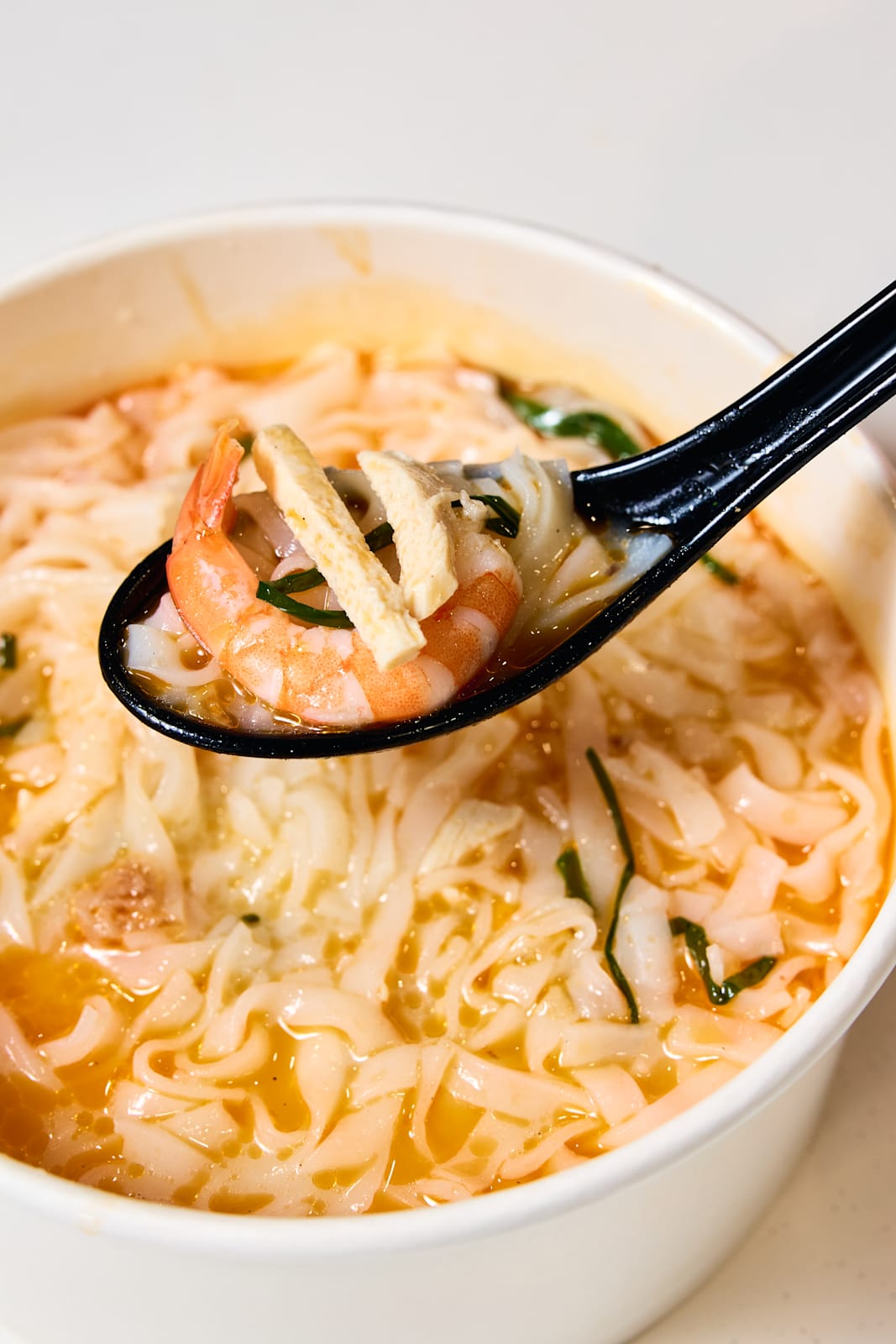 Retrenched Jetstar Asia Air Steward Turns Hawker, Sells Tasty Ipoh ...