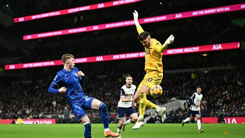 Palmer on the spot as Chelsea roar back to beat Tottenham 4-3 - CNA