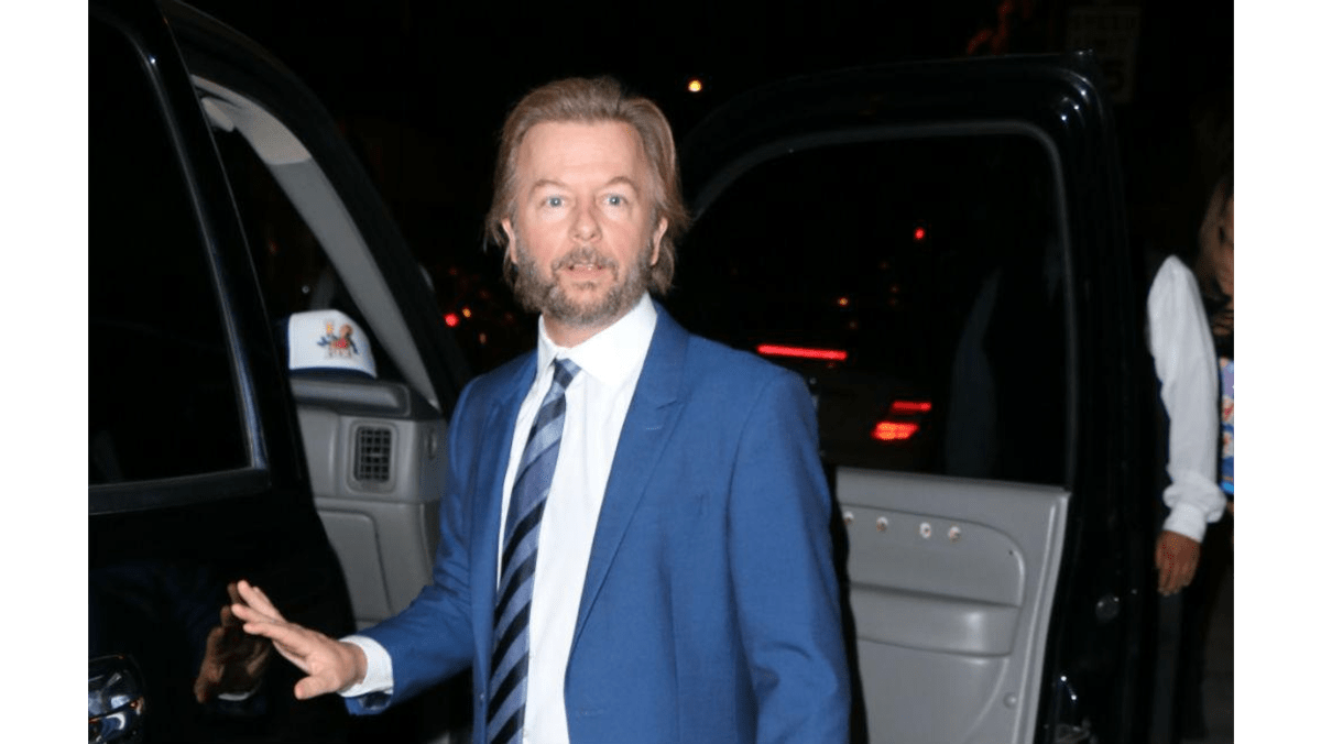 David Spade opens up about Kate Spade's suicide - 8days