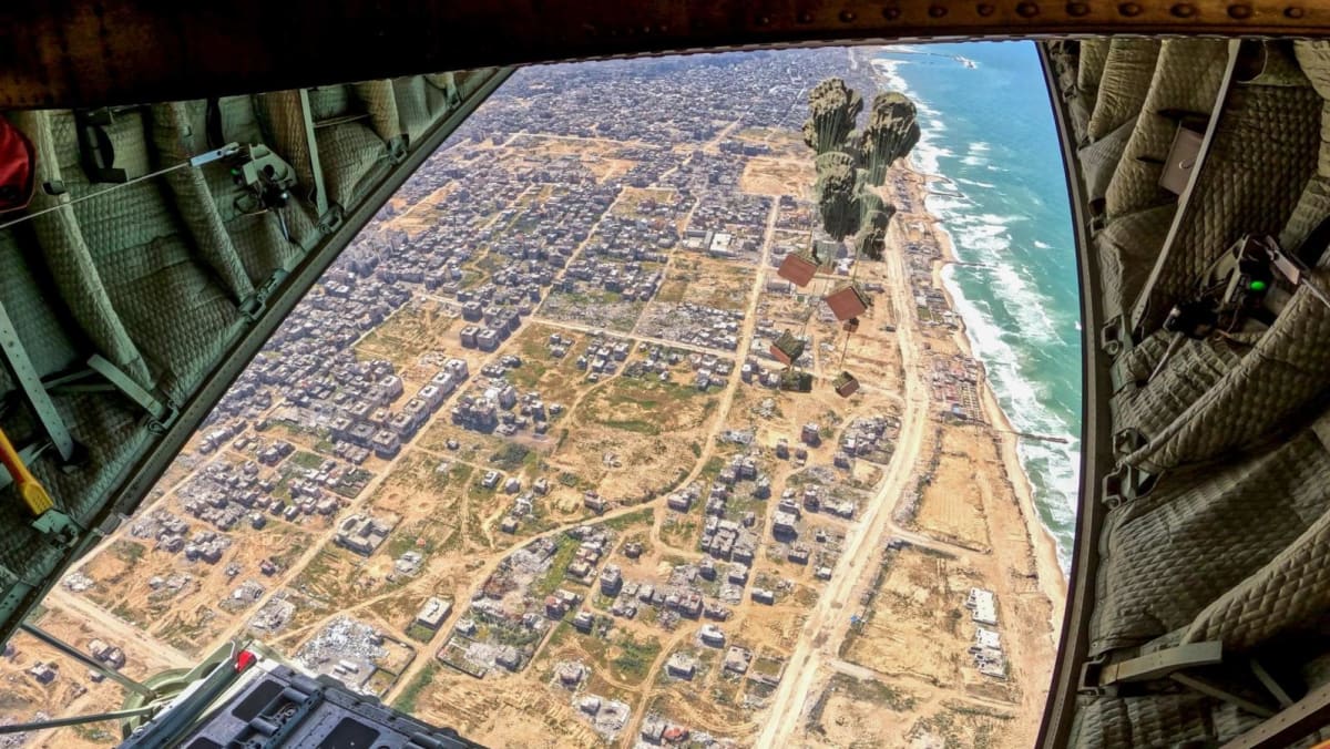 Singapore completes first humanitarian aid airdrop into Gaza - CNA
