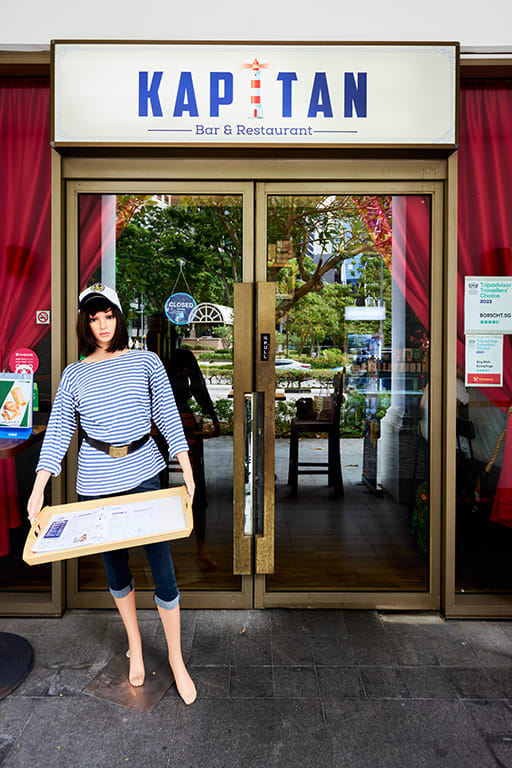 Ukrainian Model, 21, Drops Out Of NTU To Help Parents Save Restaurant ...