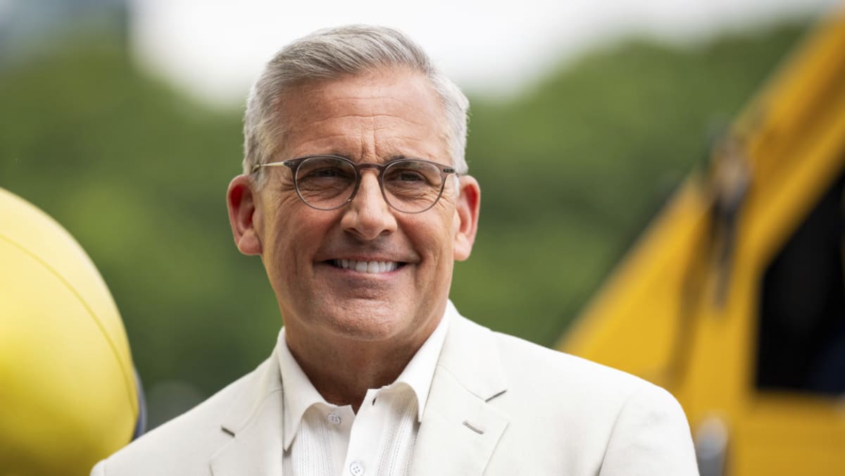 Actor Steve Carell surprises Southern California high school students ...