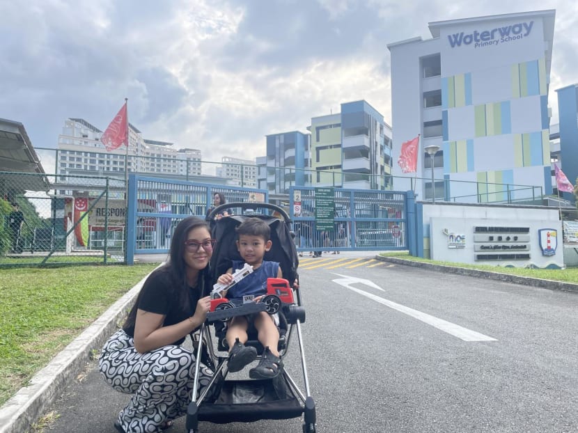 PE 2023: Singaporeans turn out to vote in first contested presidency ...