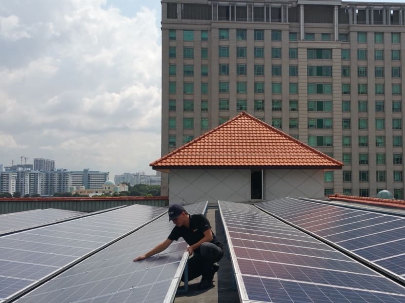 Bugis Junction installs 1,000sqm of solar panels - TODAY