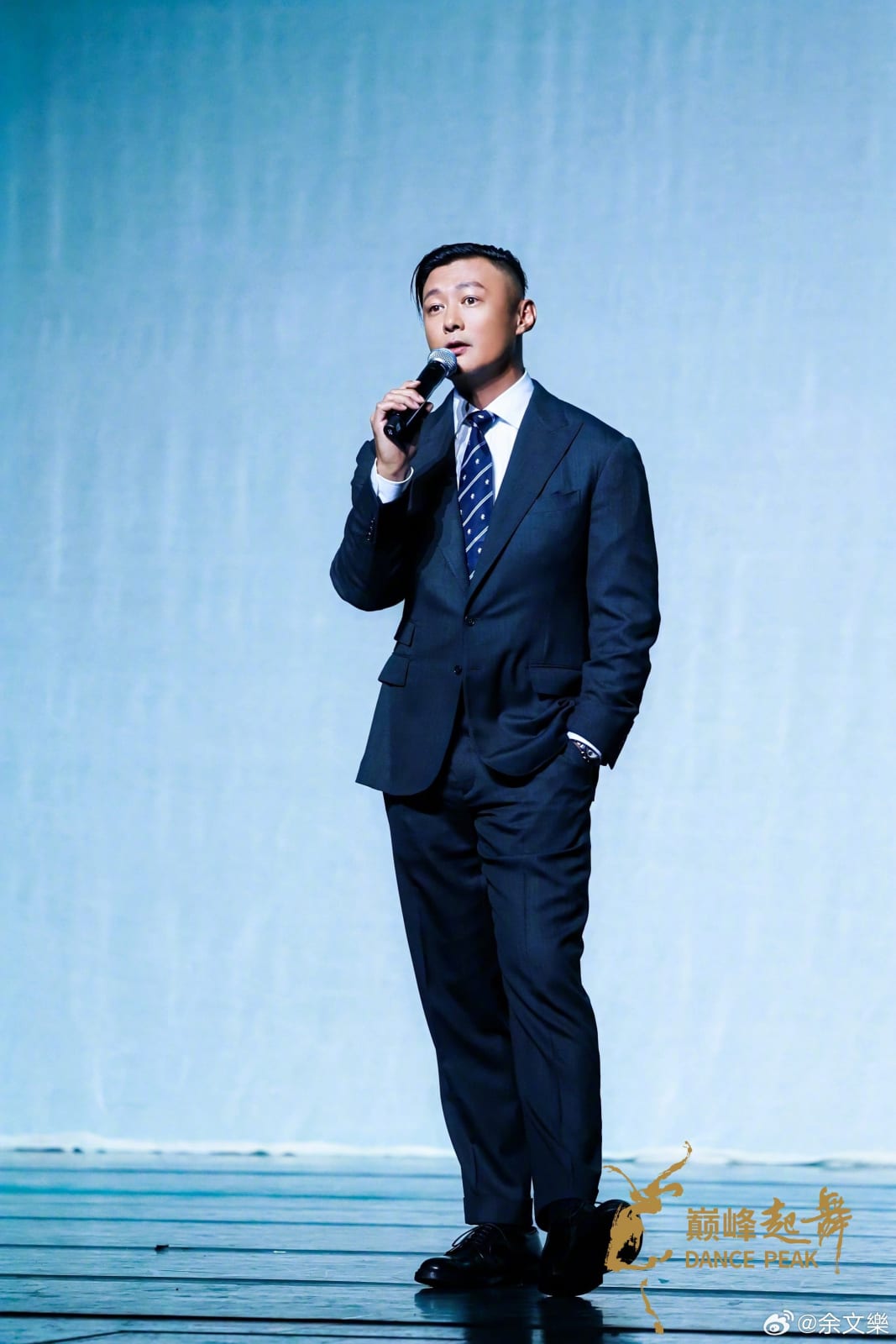 Shawn Yue Criticised For Looking Like A “Middle-Aged Uncle” In Stage ...