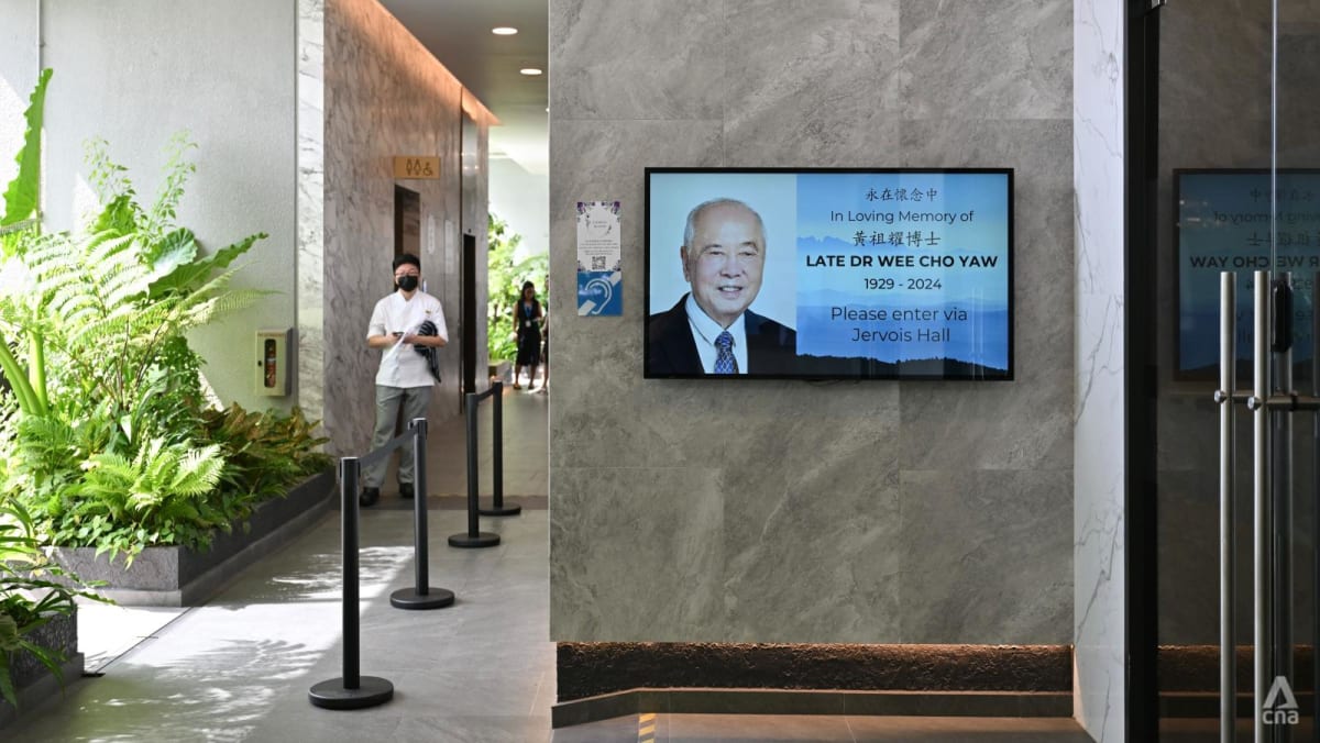 'He has given a lot to Singapore': Business leaders, staff pay tribute ...