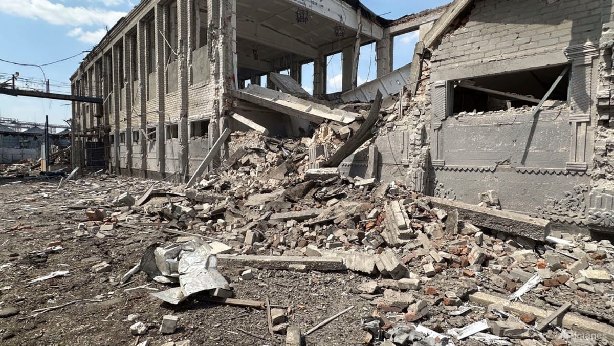 Russian airstrikes on prison, hospital kill 19 in southeastern Ukraine ...