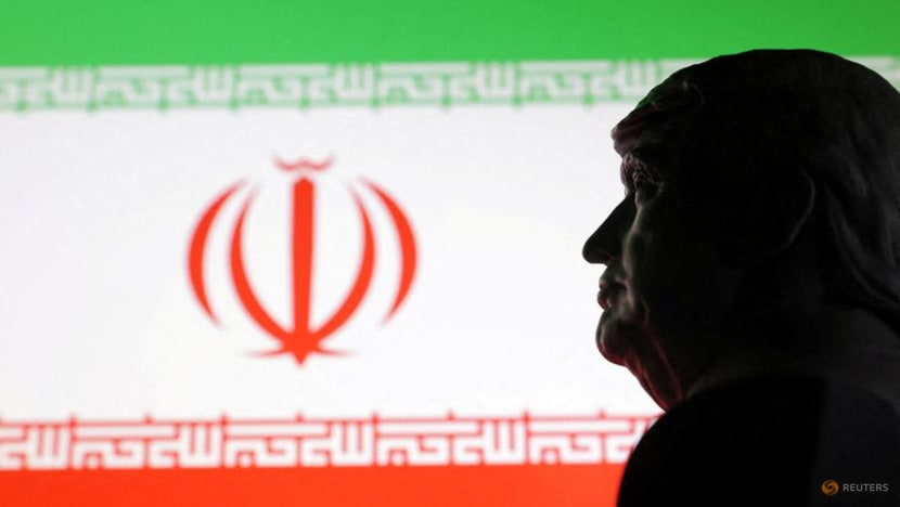 Trump urges Iranians to oust rulers, says 'help' on its way - CNA