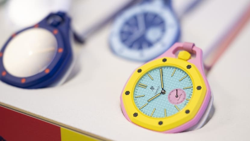 Harga resell Swatch x AP Royal Pop tembus 1.000%