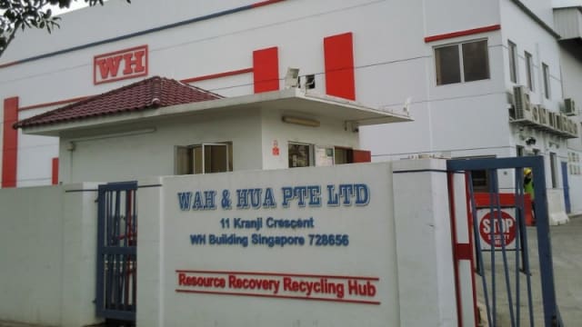 克兰芝废品回收厂发生火患 - 8world