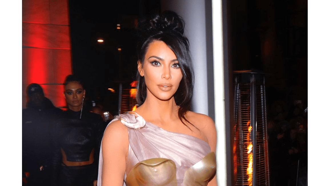 Kim Kardashian West secures prisoner's release - 8days