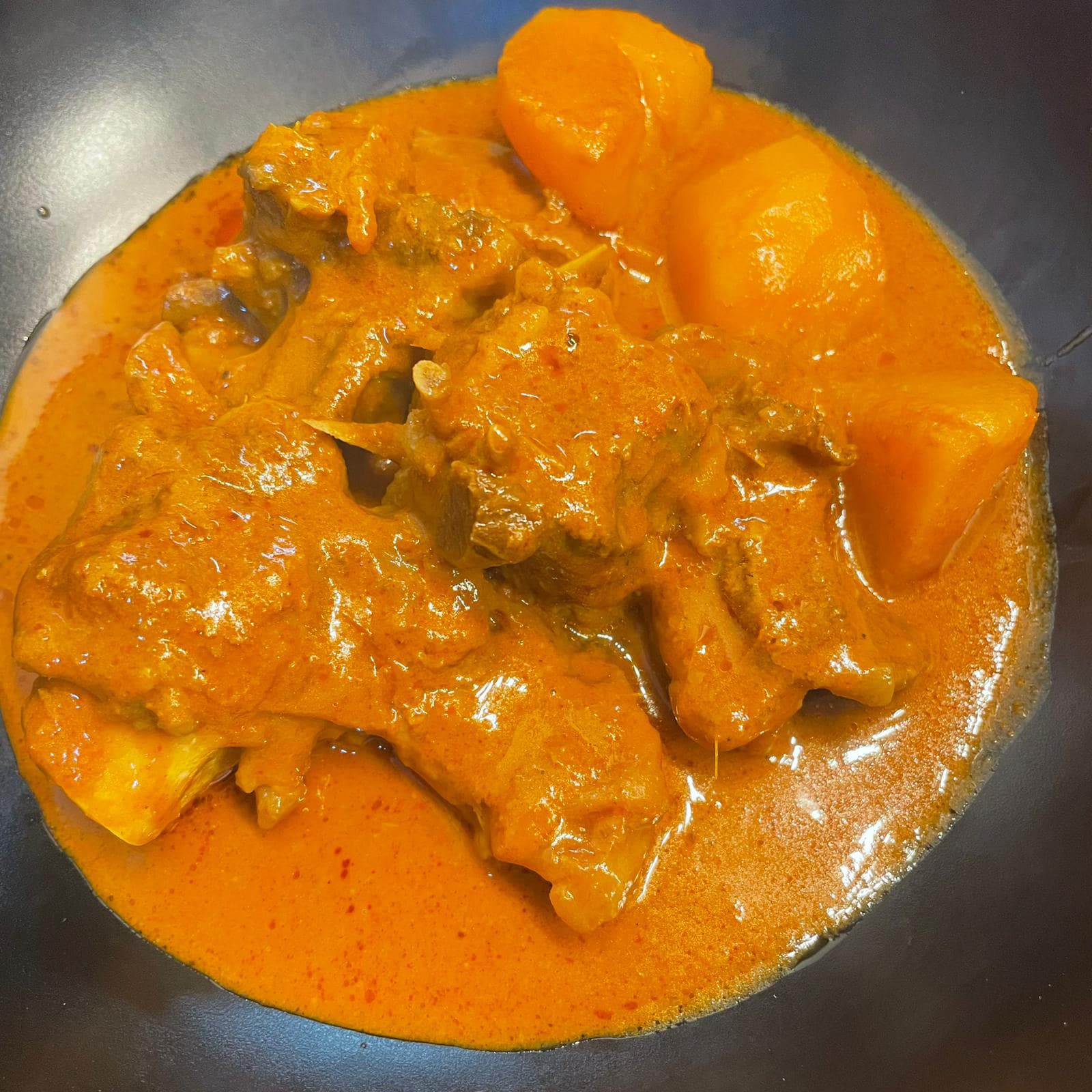 Japanese Restaurant Owner Who Lost $100K In Biz Becomes Curry Rice ...