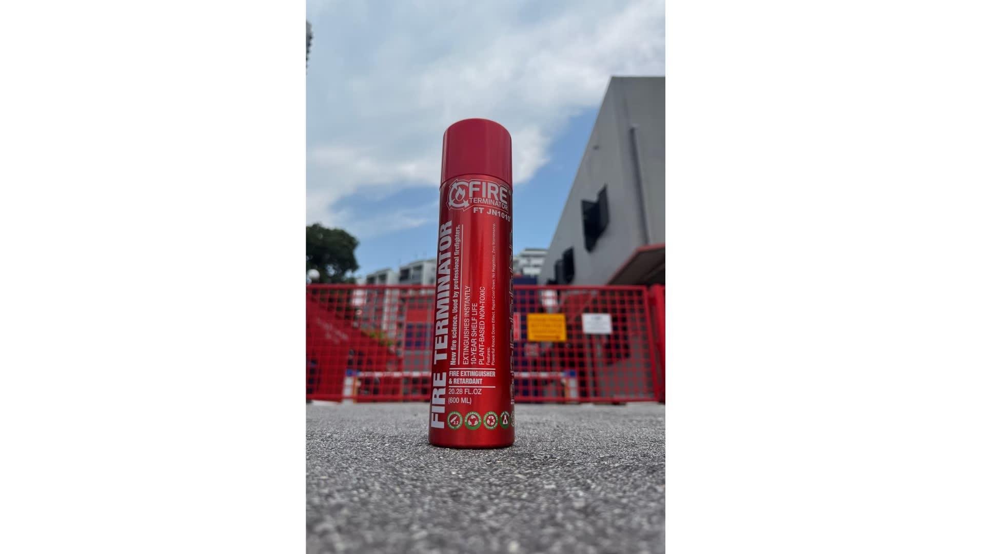 Spray Can Fire Extinguishers, Fire Blankets & More To Buy To Keep Your ...