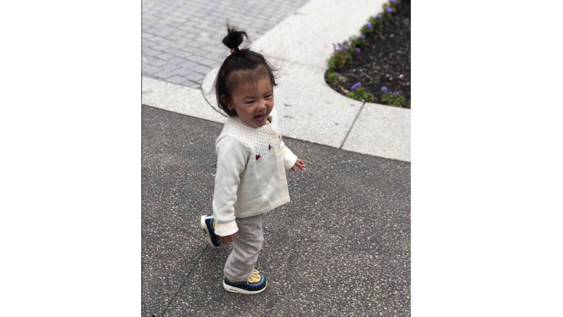These Photos Show That Edison Chen Is Now A Family Man - 8days