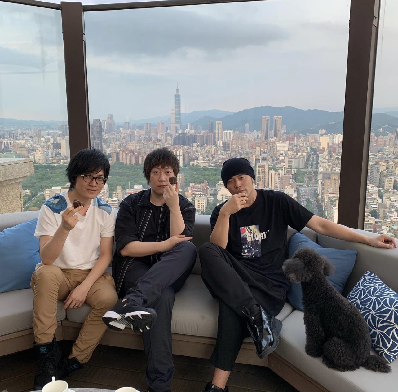 Jay Chou Denies Rumours He Had Secret Meeting With Billionaire To ...